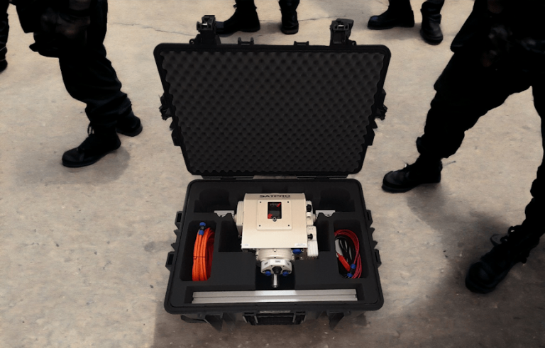 KITD5STRRV3_002. Full XLRS System (250Km), Redundant Radio Control ...